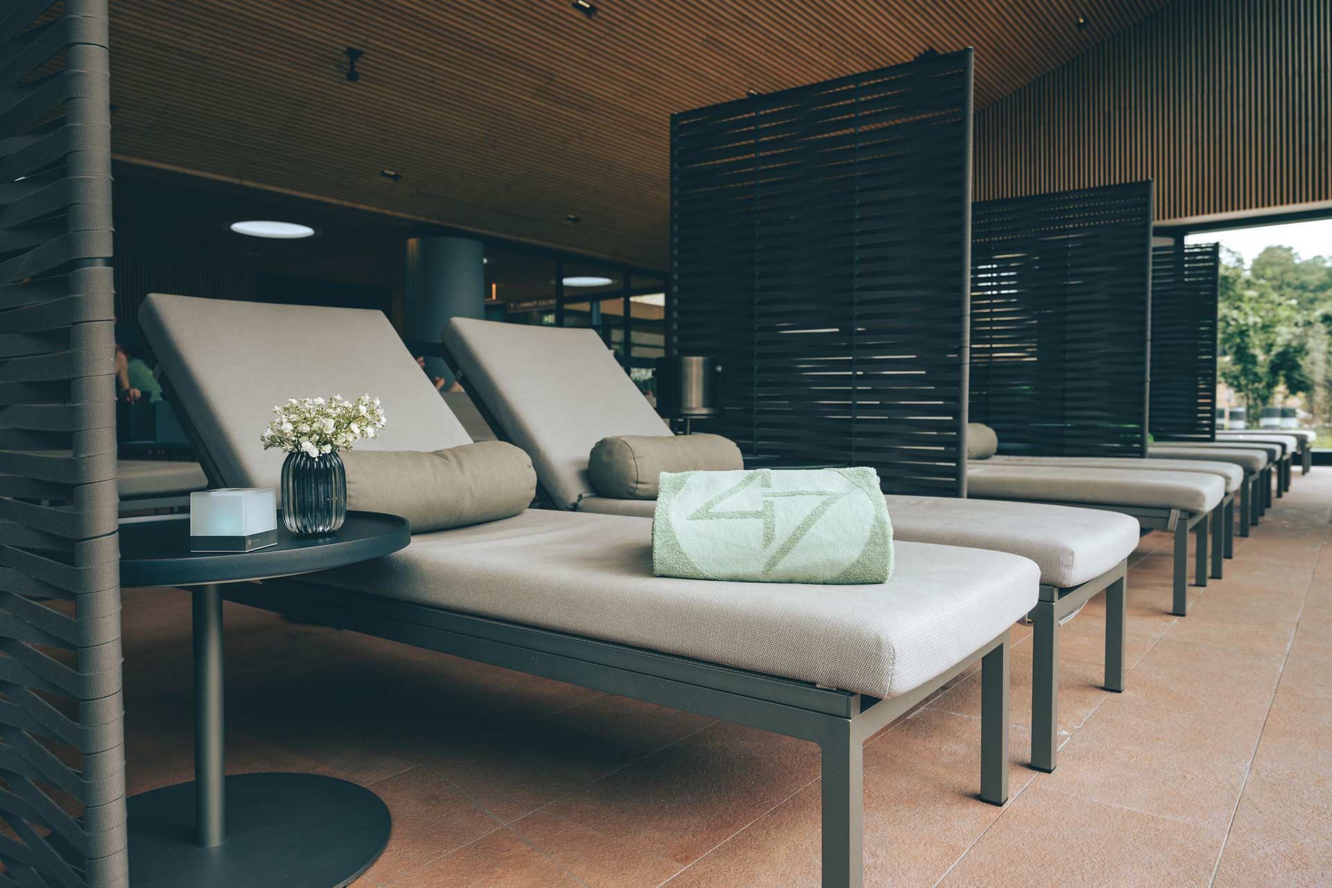 5 abwechslungsreiche Becken | Wellness-Therme FORTYSEVEN, Baden